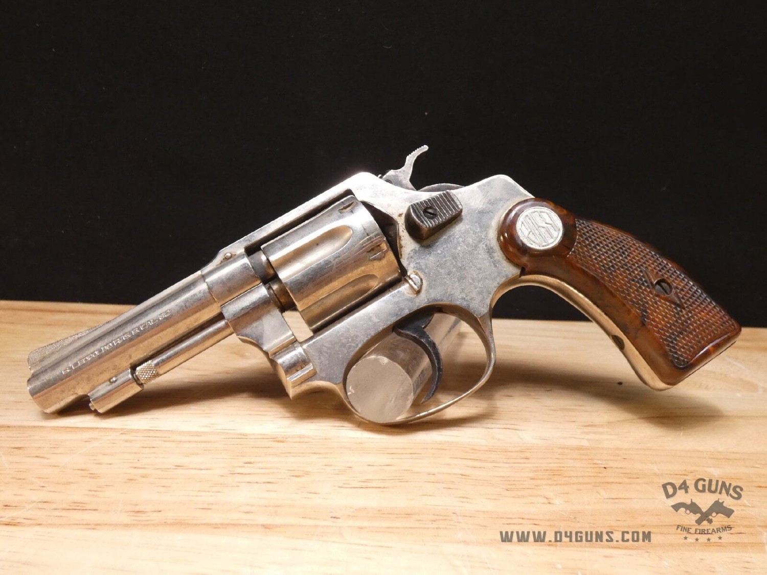 Rossi Revolver | .32 | Stainless Steel 6-Shot | | D4 Guns