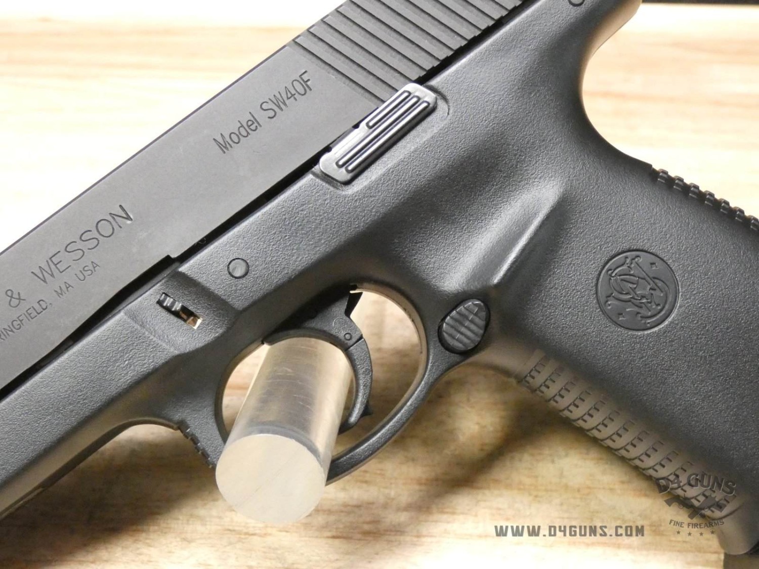 Smith & Wesson Sigma Model SW40F – .40 S&W | D4 Guns