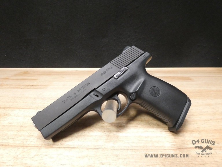 Smith & Wesson Sigma Model SW40F – .40 S&W | D4 Guns